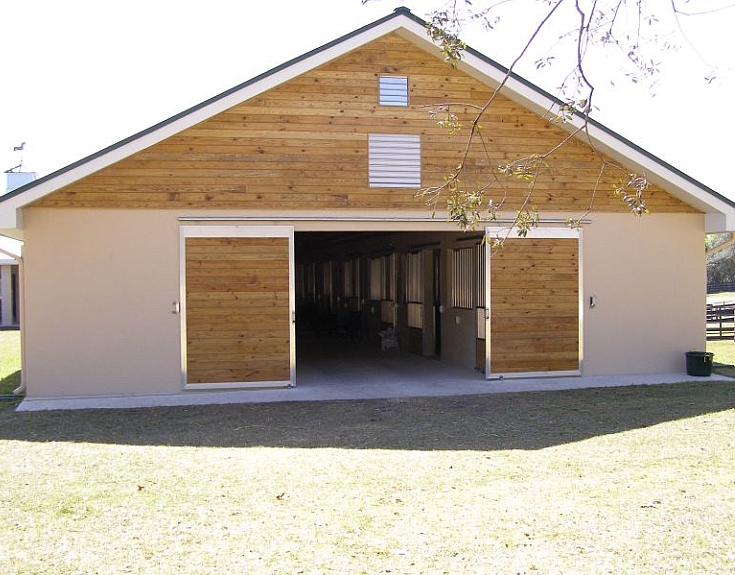 Armour Horse Stalls | End Barn Doors - Armour Horse Stalls - Horse Barn ...