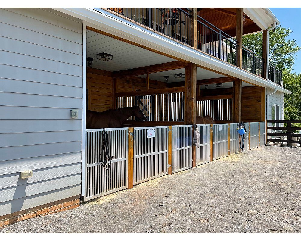 Armour Horse Stalls | #155 - Mason Barn - Armour Horse Stalls